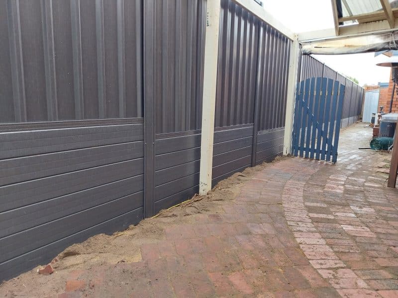 Colorbond Fencing Contractors Perth | Colorbond Fencing Installation ...